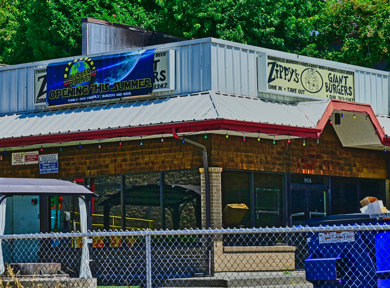 Burger Planet to move into former Zippy's White Center location ...